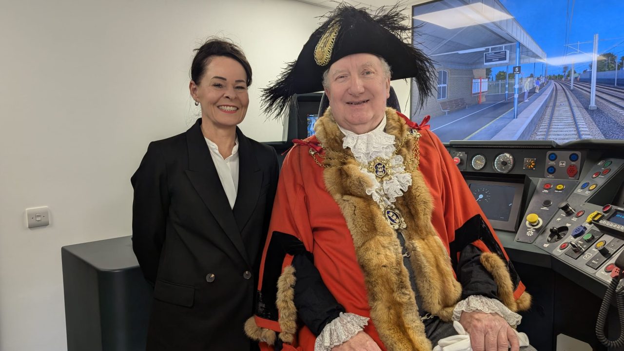 Lord Mayor tours Hull Trains Learning and Development Academy | BW Magazine
